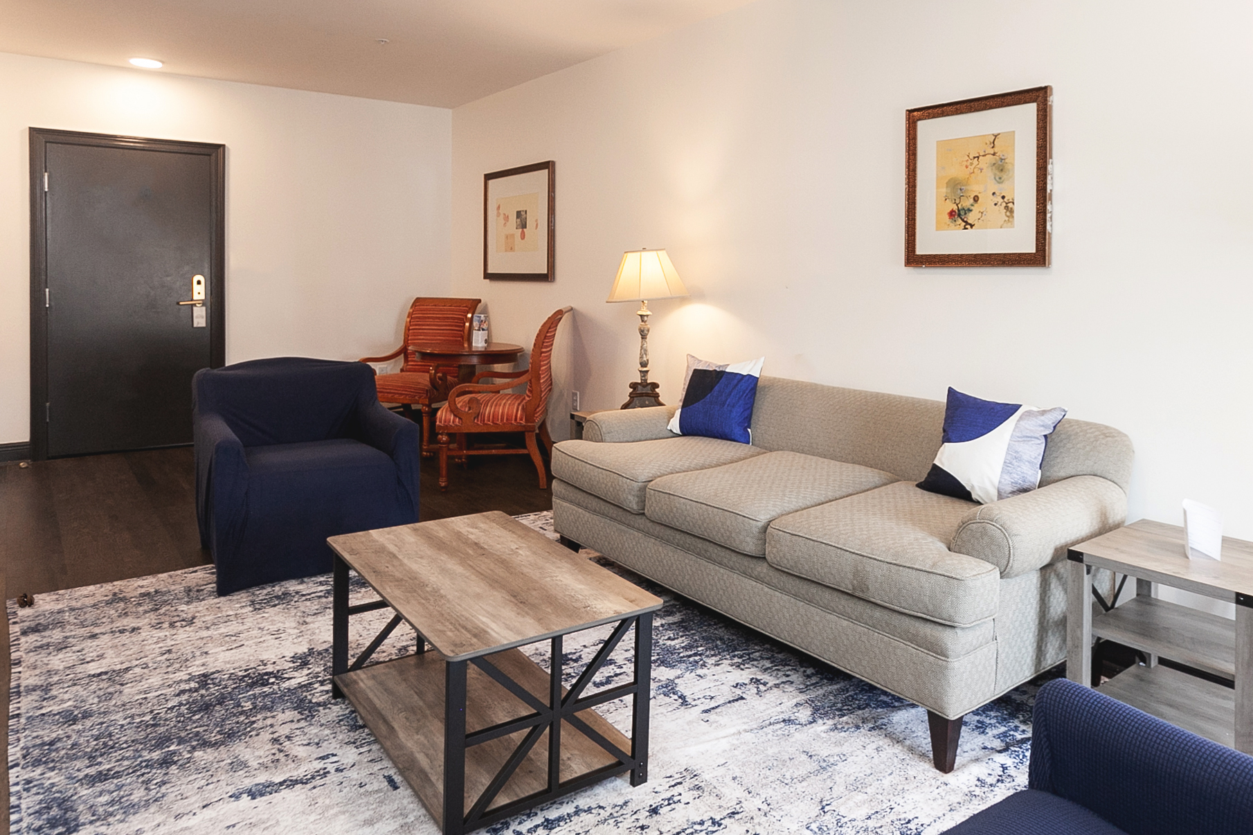 Le Richelieu Hotel | Products